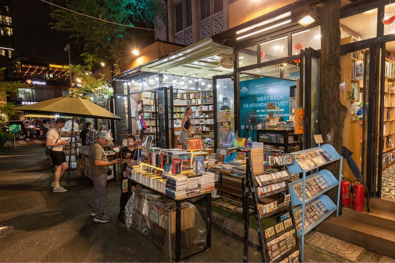 Ho Chi Minh City Book Street: Things to Do & Tips