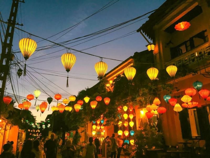 Hoi An Lantern Festival Guide: Dates, Activities & Tips