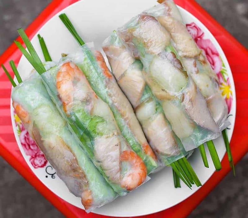 Street Food in Vietnam: 20 Must-Try Dishes & Best Places to Eat